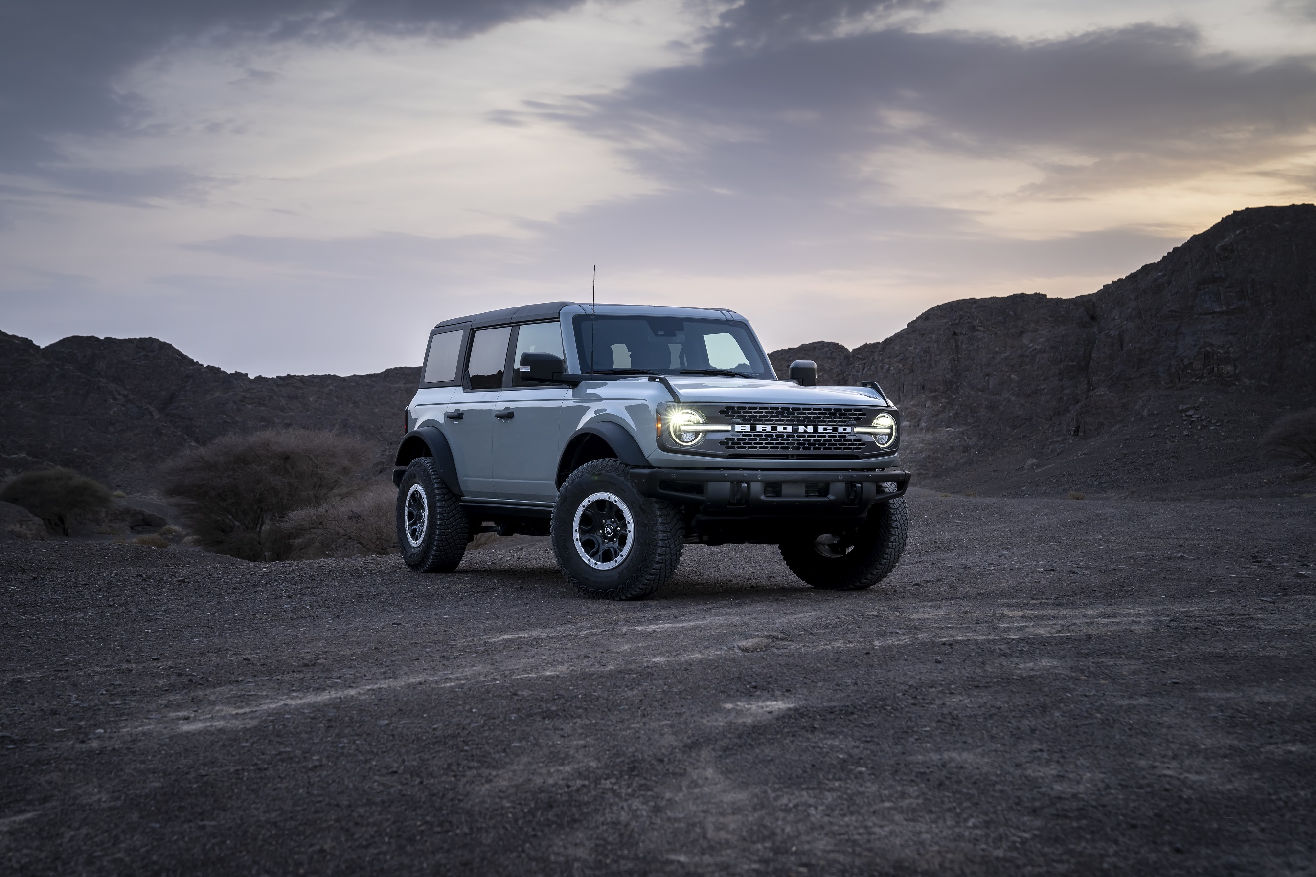 Al Tayer Motors Delivers the First Ford Bronco Units in the Middle East ...